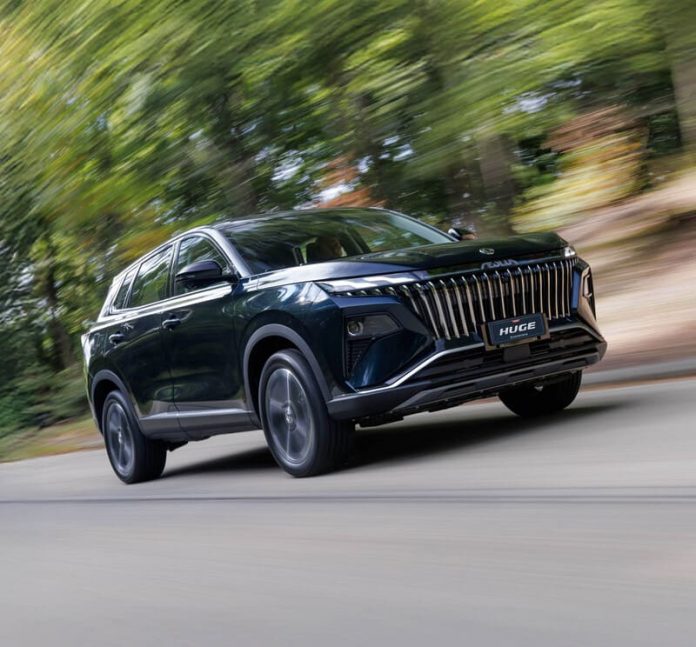 Cidef Chile presenta el Dongfeng Aeolus Huge 1.5 Turbo