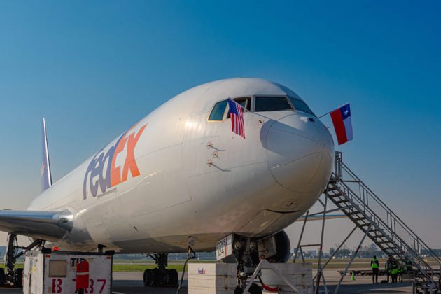 FedEx celebra el primer aniversario de su vuelo